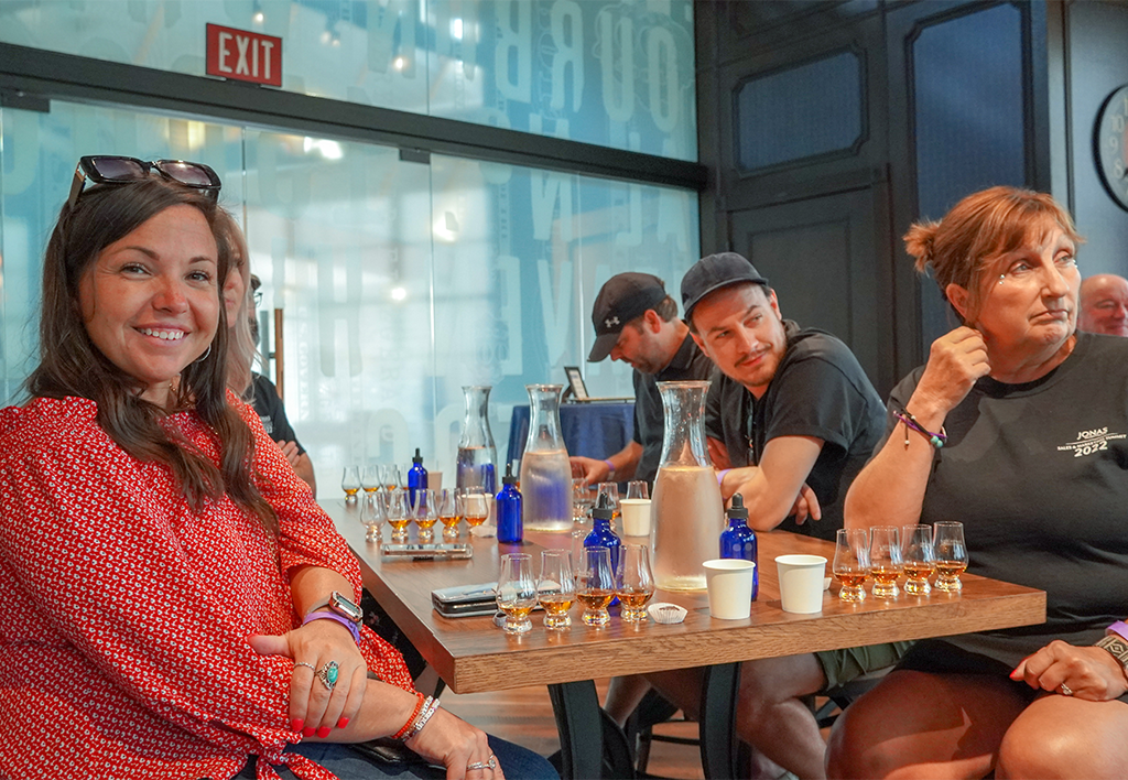 About Us | Jonas Chorum